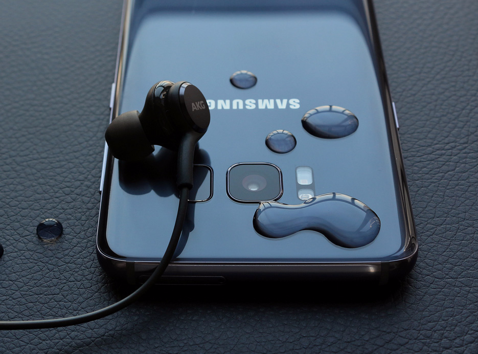 三星SAMSUNG Galaxy S8_飞扬图说-站酷ZCOOL