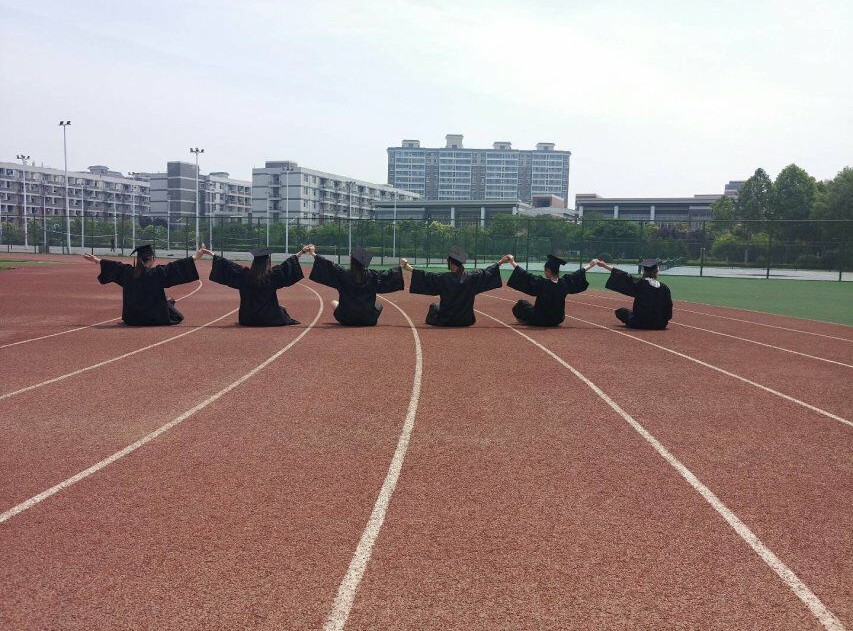 大学毕业宿舍姐妹小阿鑫吖 站酷zcool