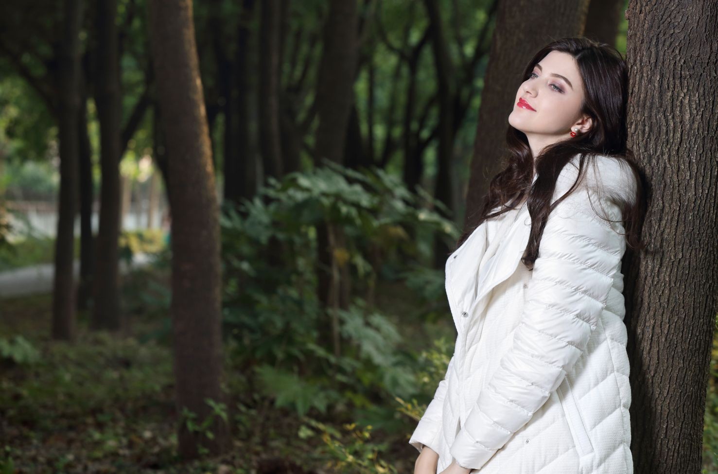 河边小树林_黄期成Victor-站酷ZCOOL