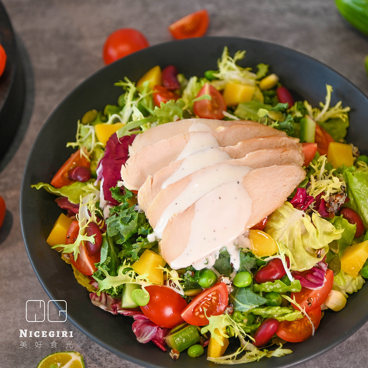 轻食牛肉鸡肉蔬菜水果沙拉_Nicegir1-站酷ZCOOL