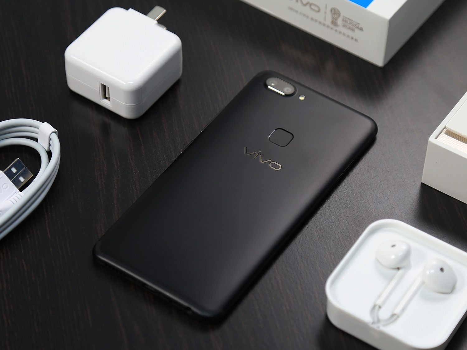 vivo X20 全面屏手机 产品照_笔尖星球-站酷ZCOOL