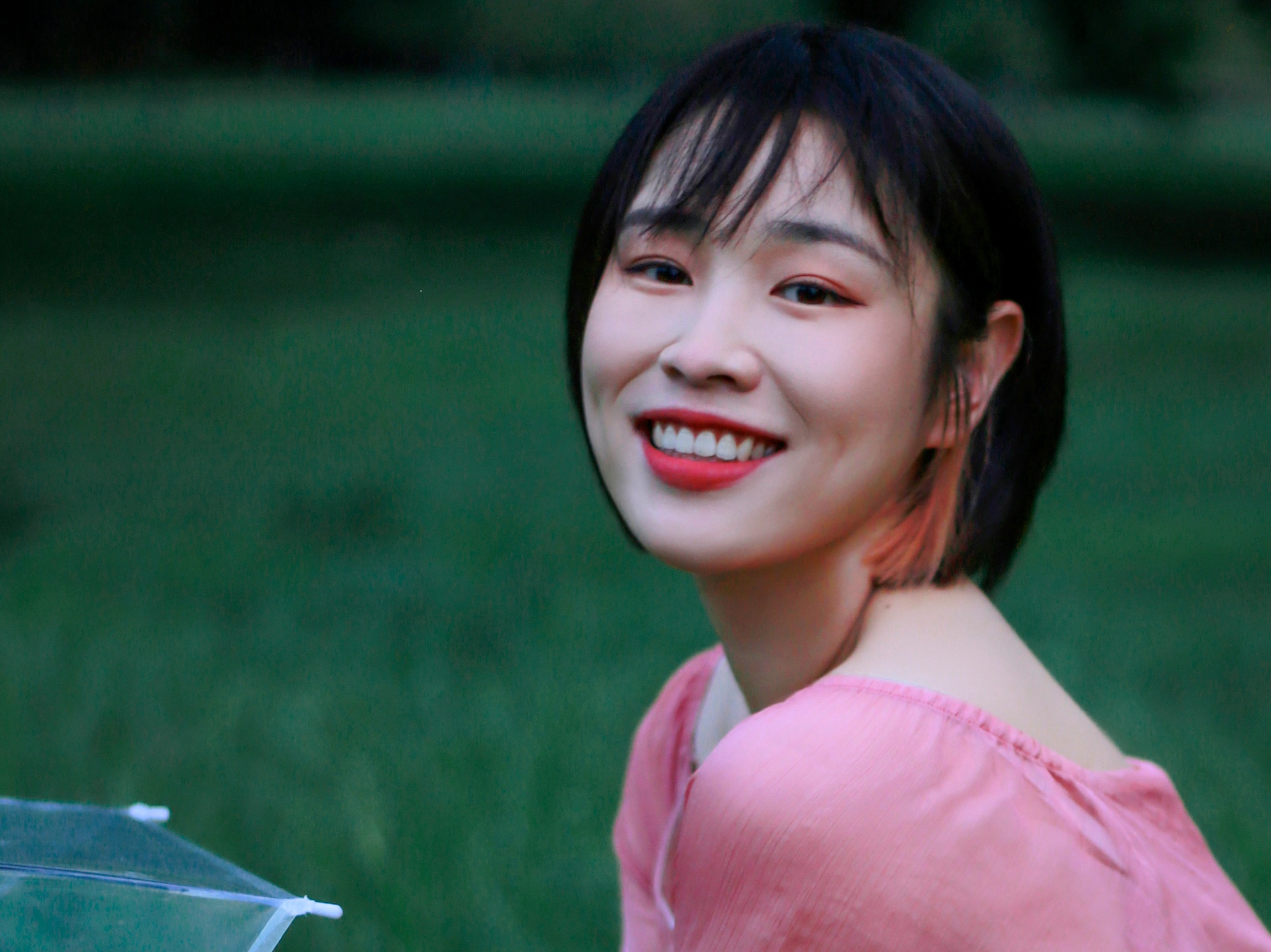 嘿，姑娘，你的笑里带着一点甜~_FM白苏-站酷ZCOOL