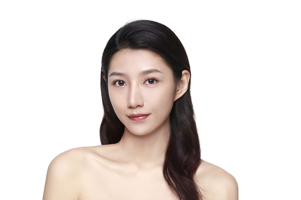 护肤美妆化妆品产品模特使用前后对比效果图白底图_UVISION摄影-站酷ZCOOL