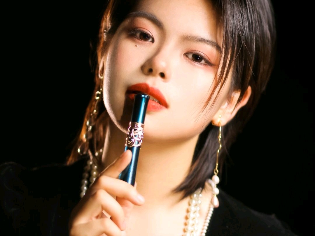 素人改造——人像与口红合拍_maxiyue-站酷ZCOOL