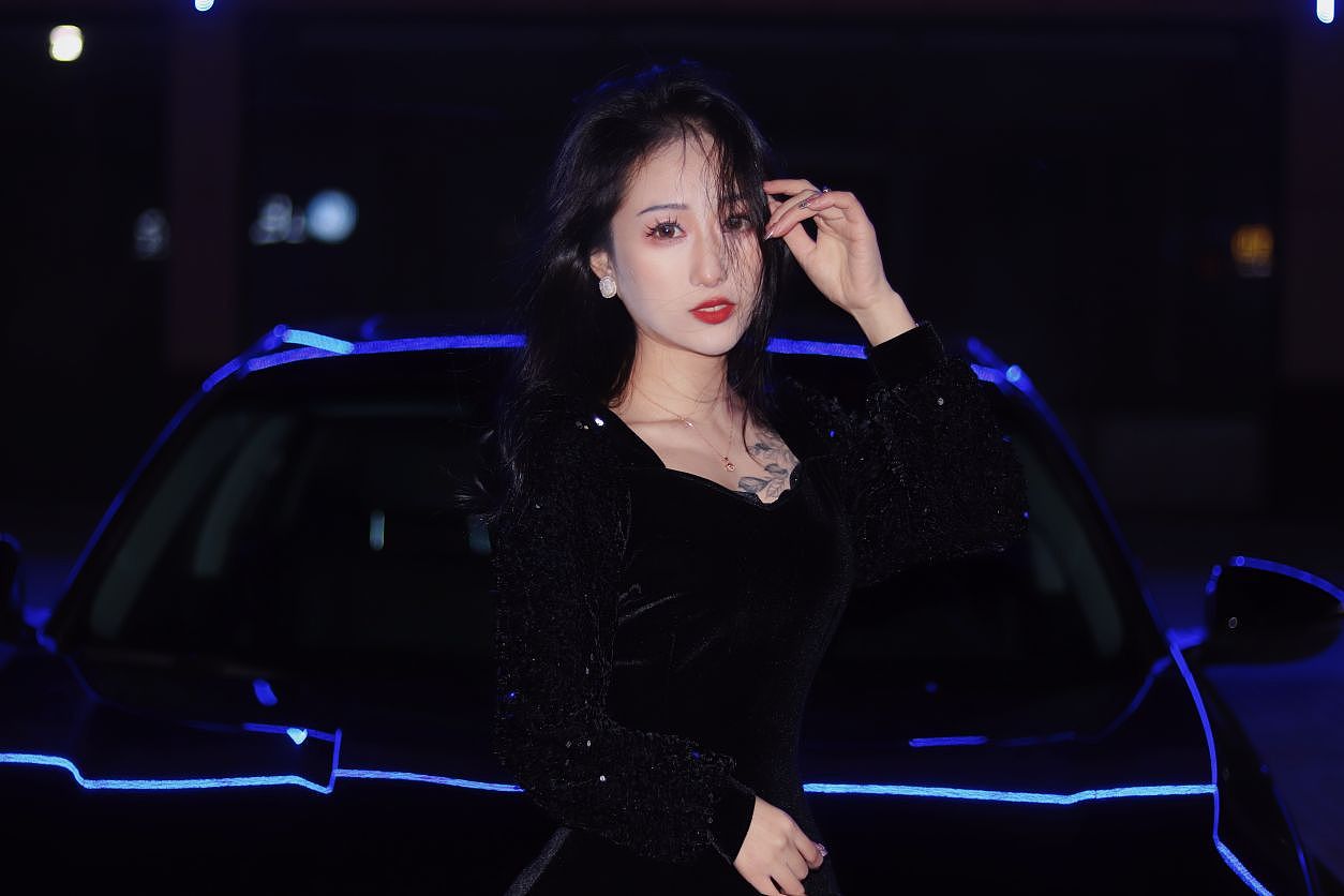 车内夜景人像_维妮vine-站酷ZCOOL