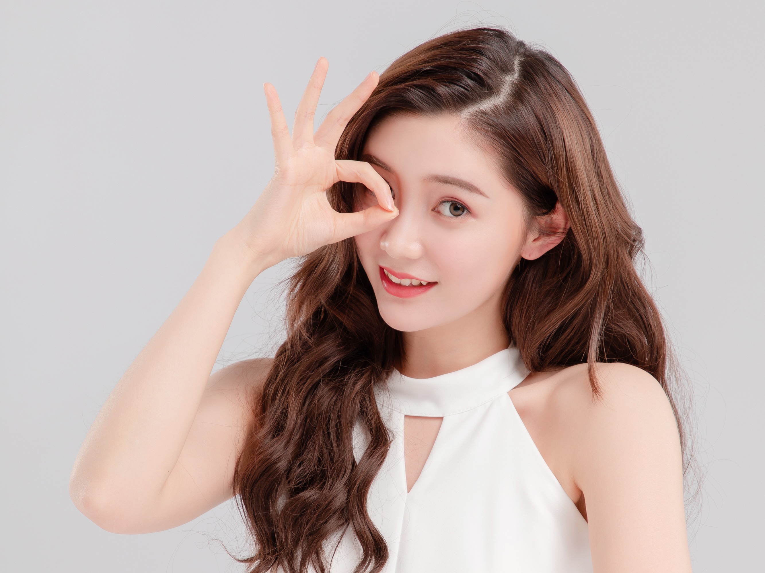 杭州化妆品模特图拍摄/杭州美妆平面拍摄/电商拍摄_MUBAi同学-站酷ZCOOL