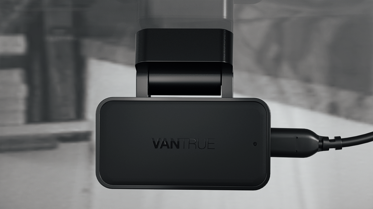 E2双摄行车记录仪_天翎星画工作室-站酷ZCOOL