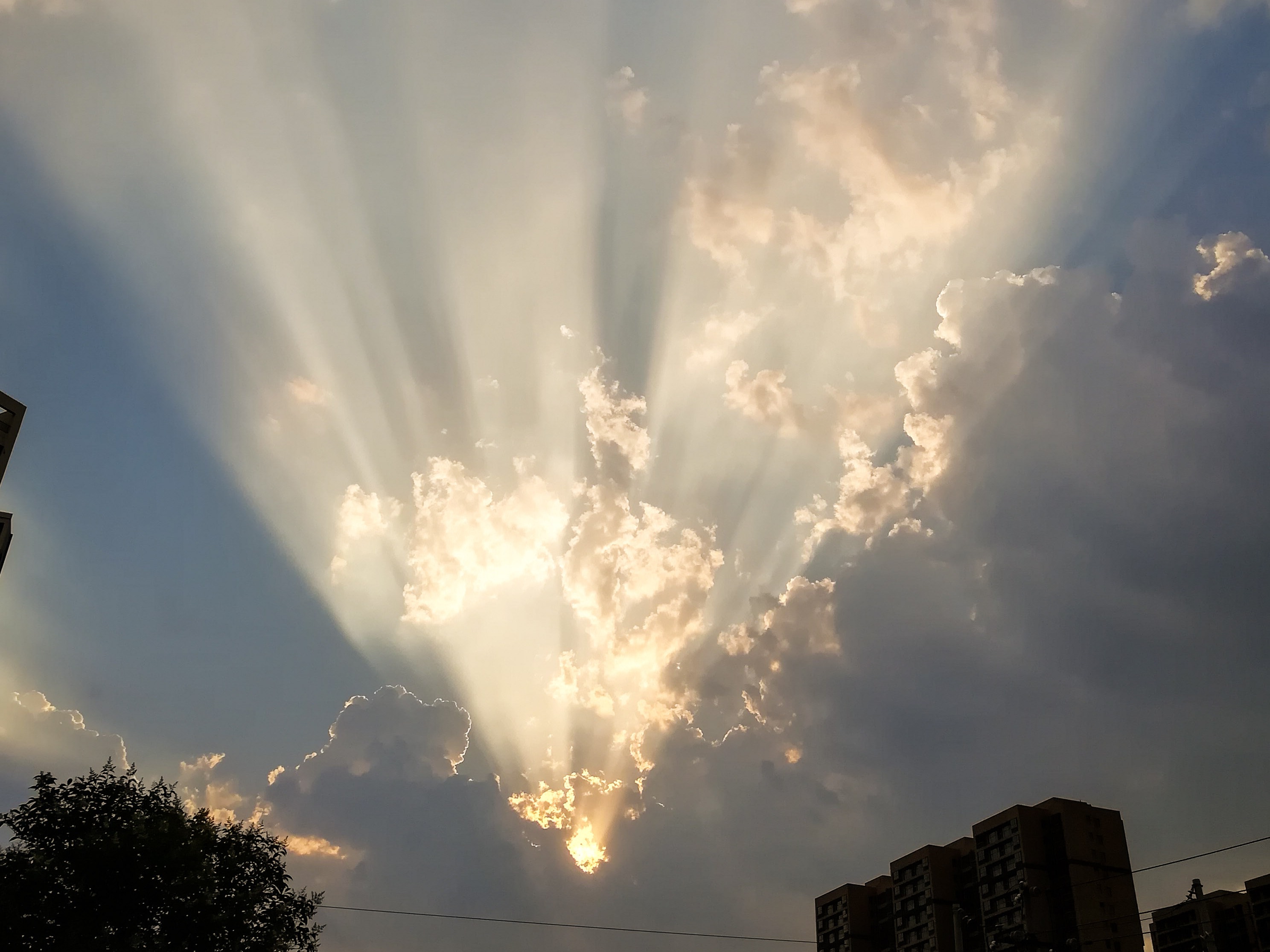 城市晚霞_胖虎hu-站酷ZCOOL