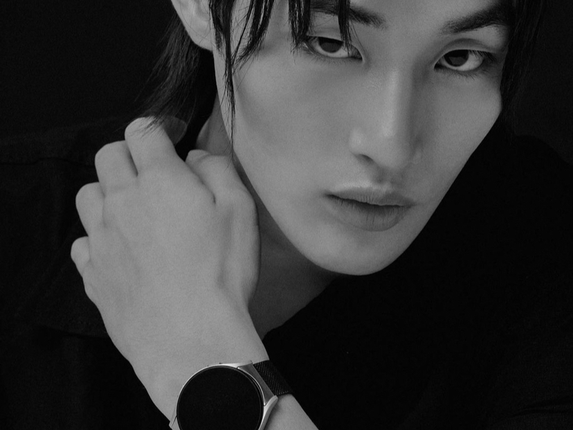 SET韩国模特：宇宙 男士手表商业拍摄_SET模特经纪公司-站酷ZCOOL