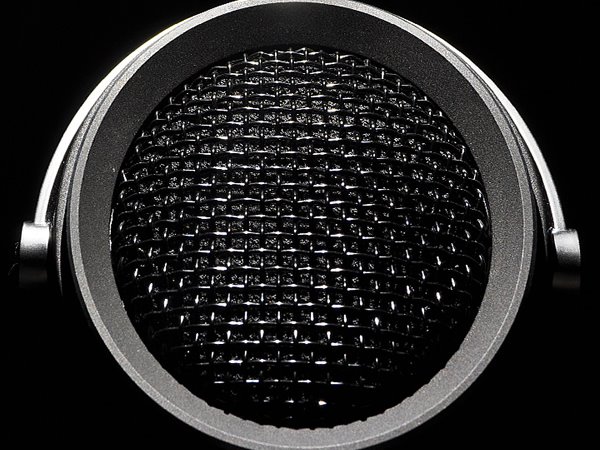 勒姆森L90耳机静物拍摄_龙巢村长-站酷ZCOOL