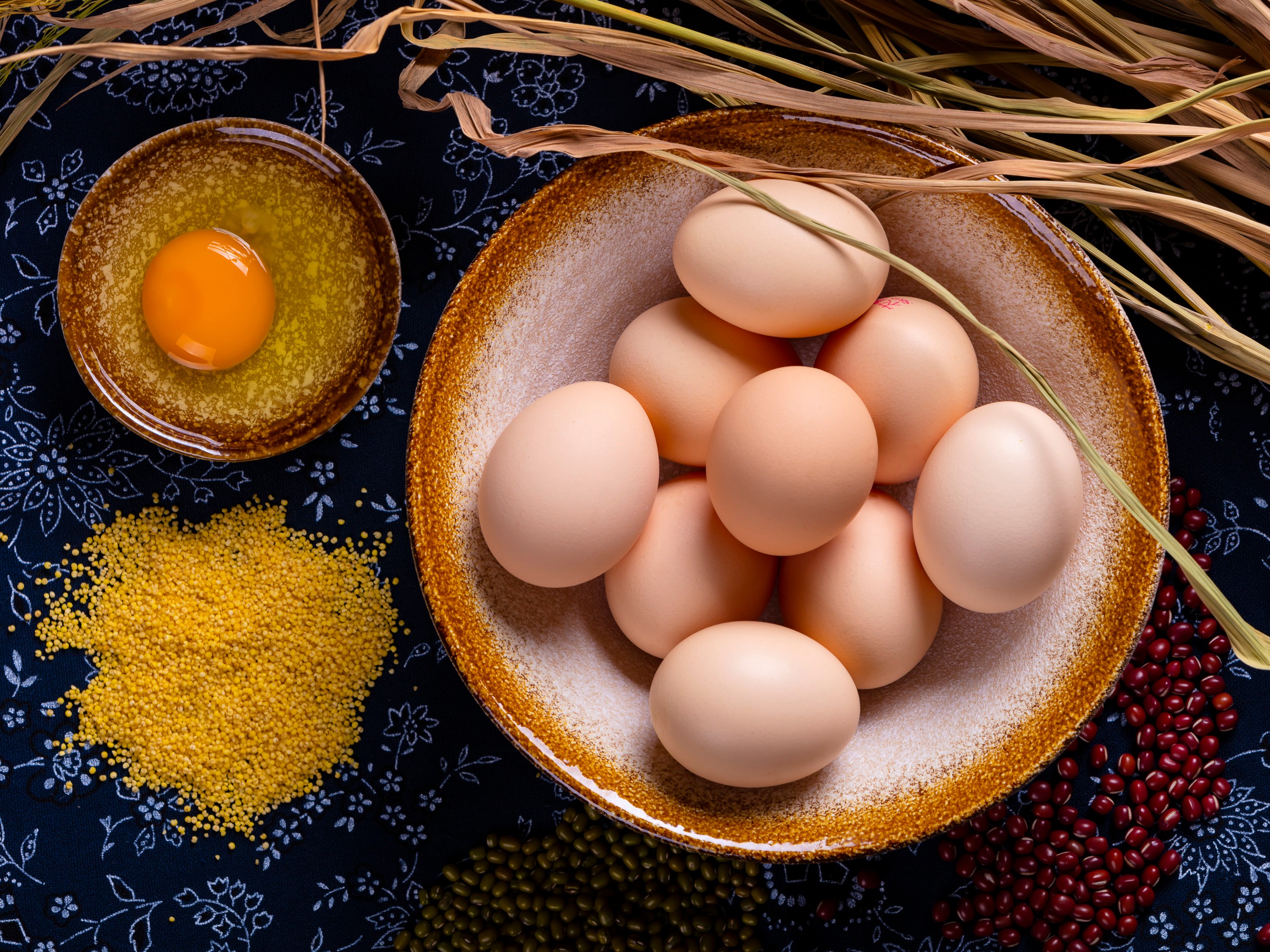 鸡蛋_Rivasky-站酷ZCOOL