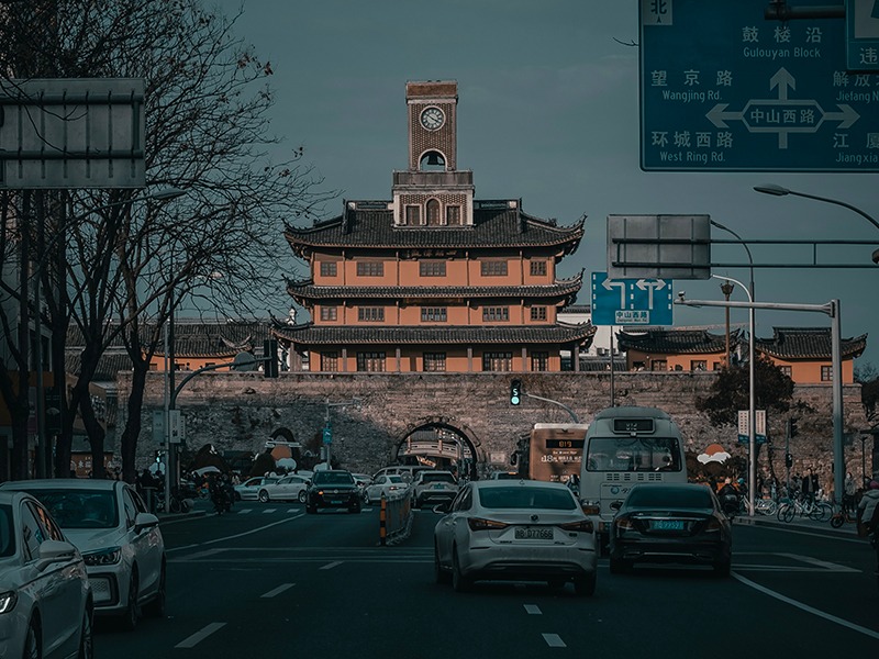 2021.1.31街拍-城市中的古建筑_YByb-站酷ZCOOL