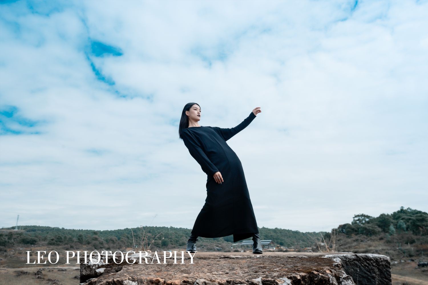 外拍人像《红谷》_Leo阿乐-站酷ZCOOL