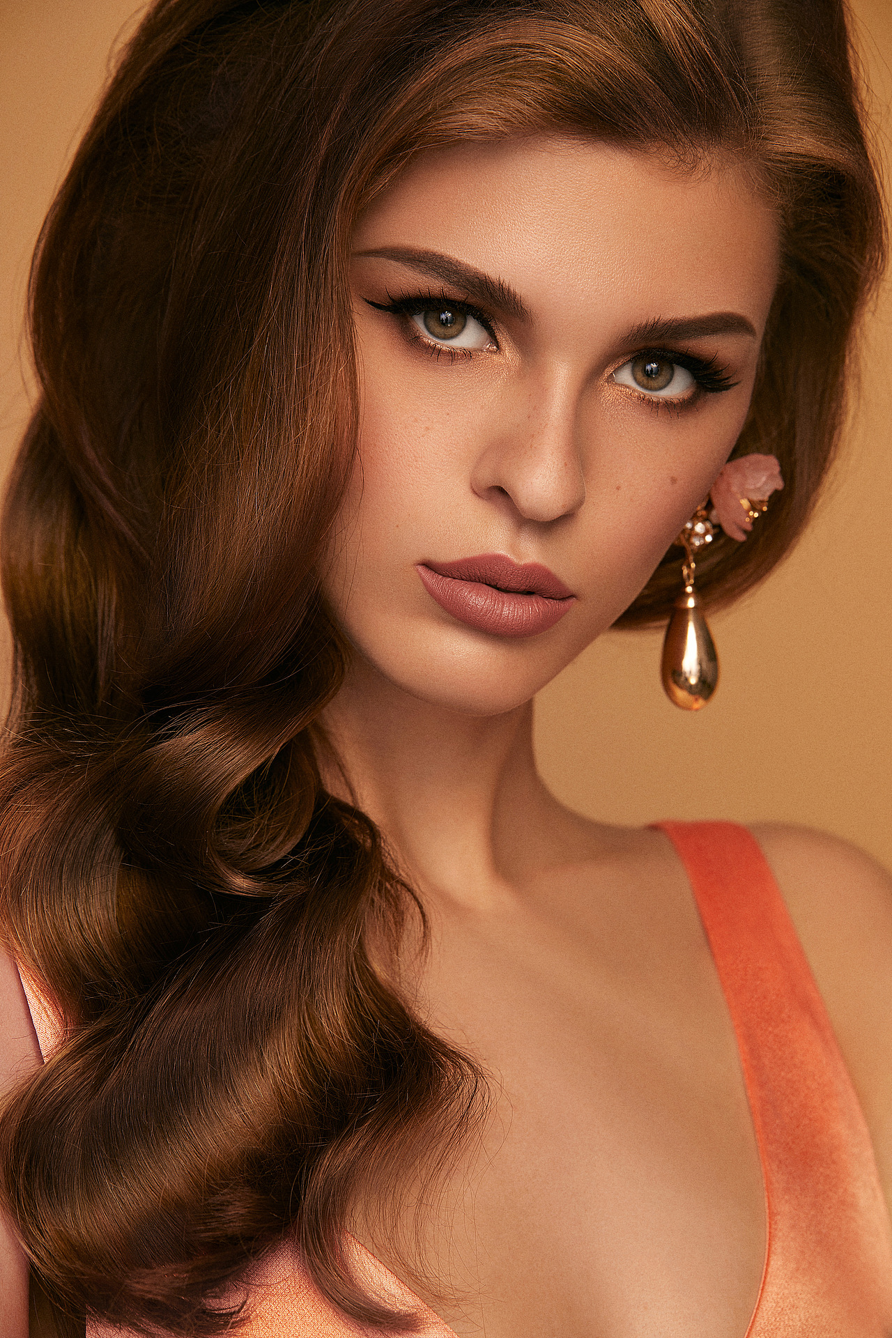 《Lip temptation》唇彩广告拍摄_EVDLSTUDIO-站酷ZCOOL