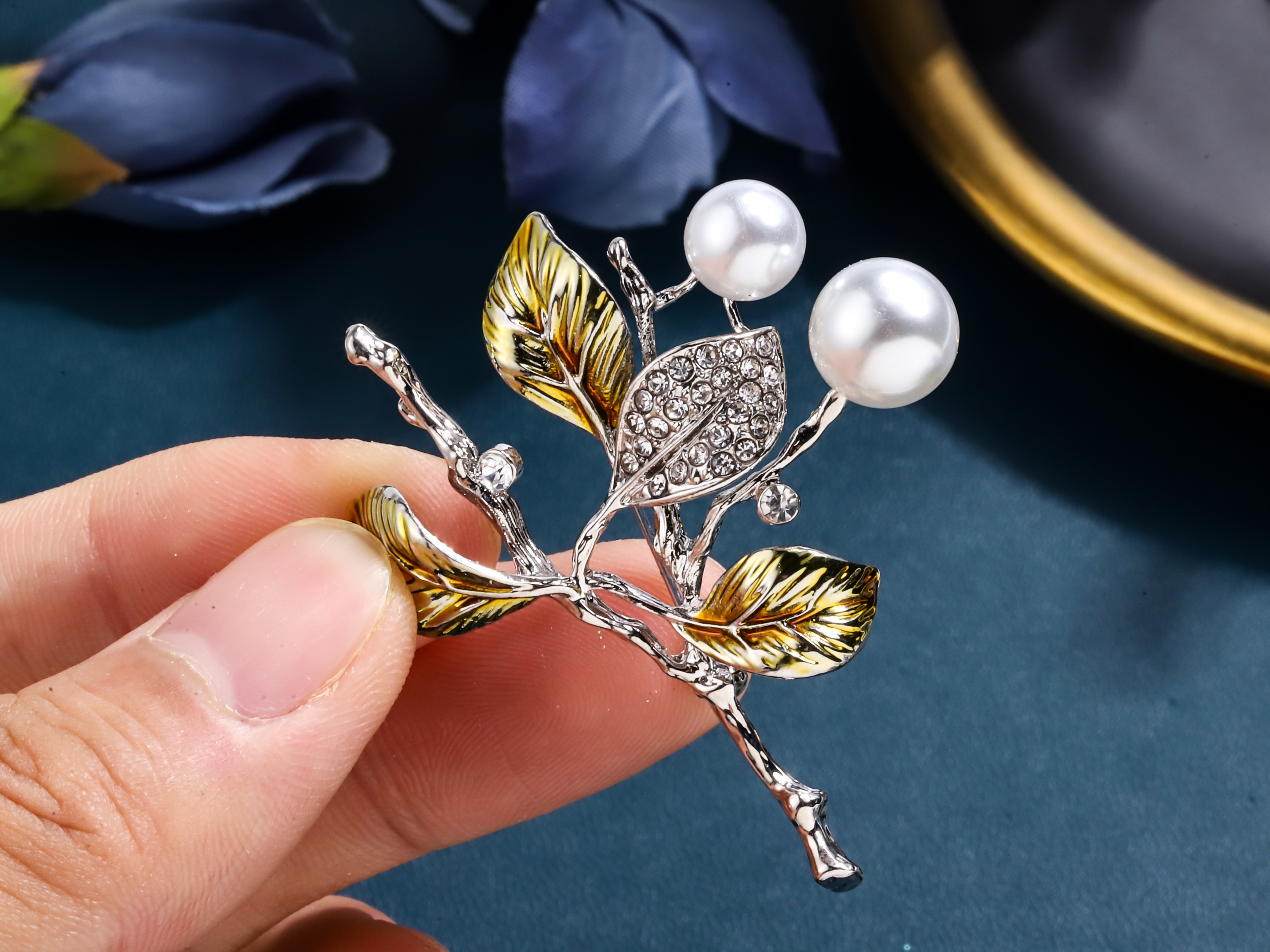 植物胸针_聊逍遥兮-站酷ZCOOL