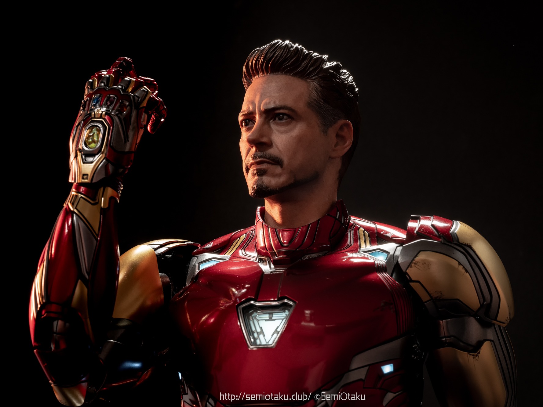 【模型摄影】HotToys 1/6 IRON MAN 钢铁侠 MARK 85_半宅主義-站酷ZCOOL