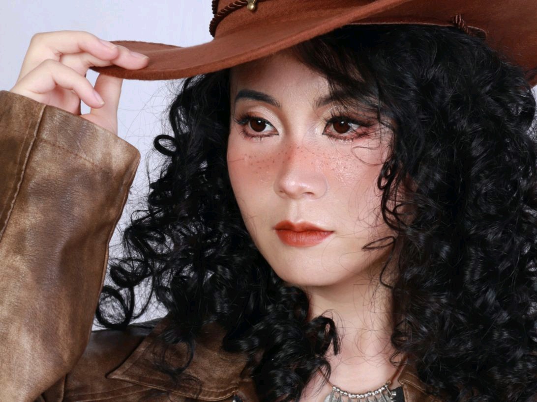 个人作品 美拉德和美式学院风整体妆造_化妆师_HANA-站酷ZCOOL