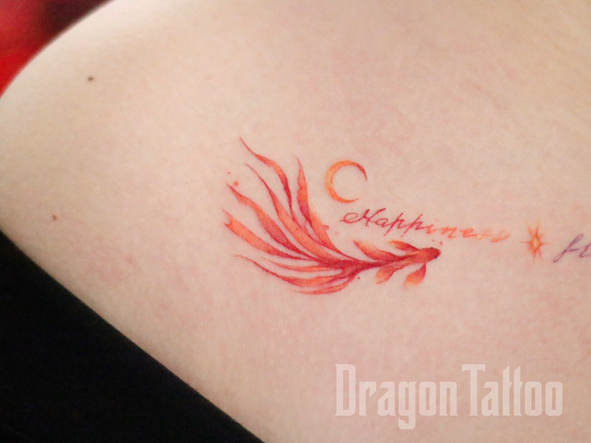 金鱼纹身 锦鲤纹身 女生锁骨彩色纹身推荐dragontattoo大龙 站酷zcool