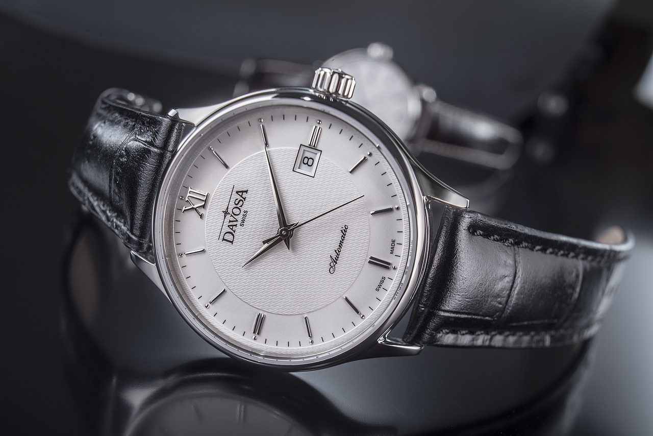 迪沃斯 davosa Classic Automatic_遗失了蜡笔的小新-站酷ZCOOL