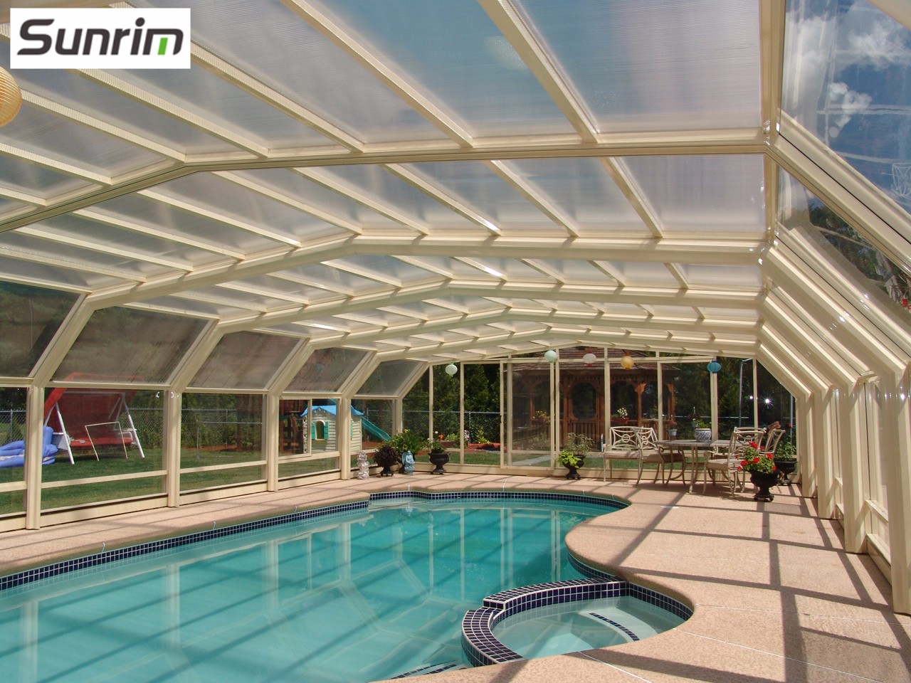 Sunrim泳池阳光房 可移动伸缩泳池阳光房 电动泳池盖_Sunrim电动屋顶-站酷ZCOOL