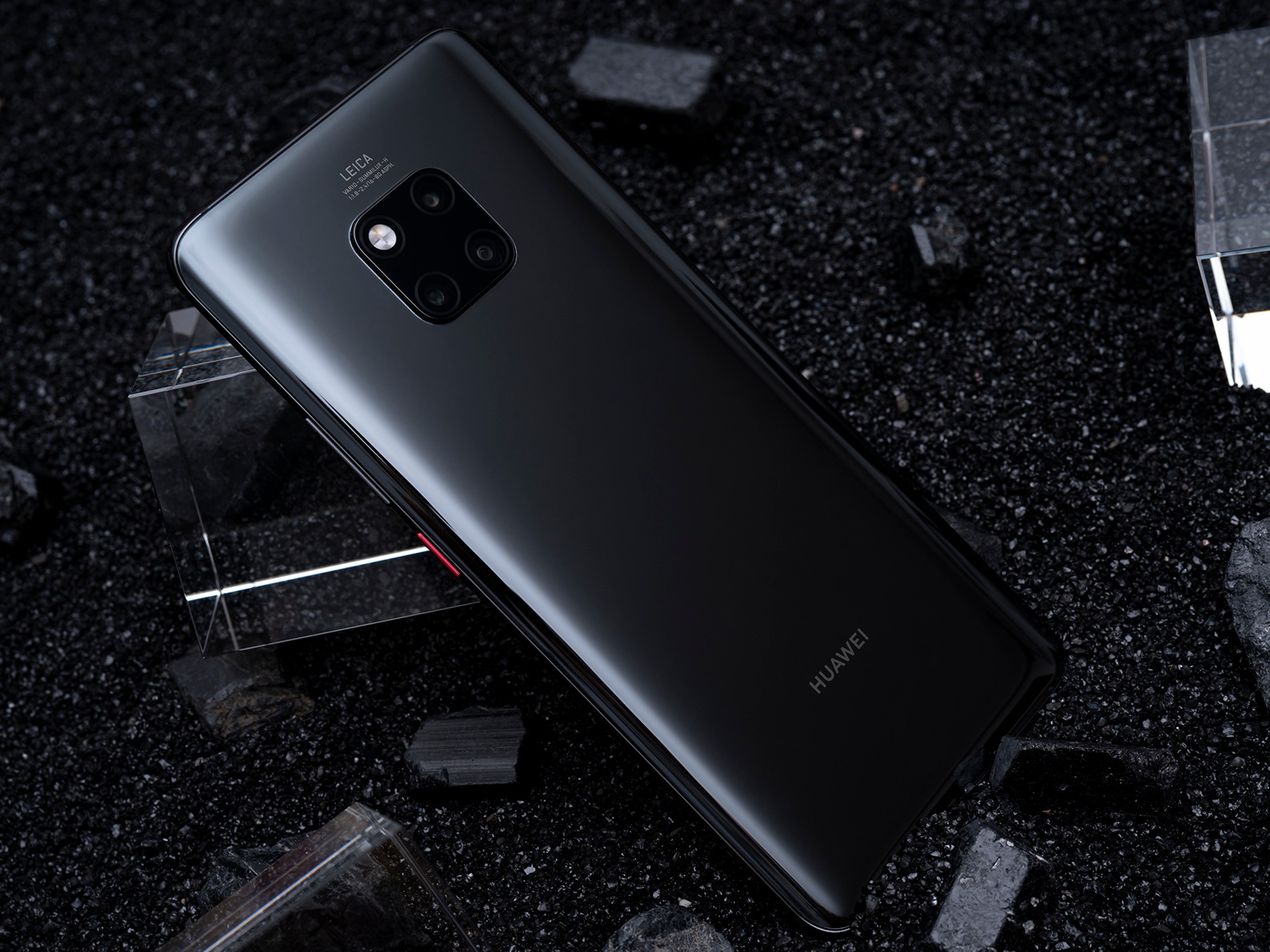 华为Mate 20 Pro亮黑色_高能兔-站酷ZCOOL