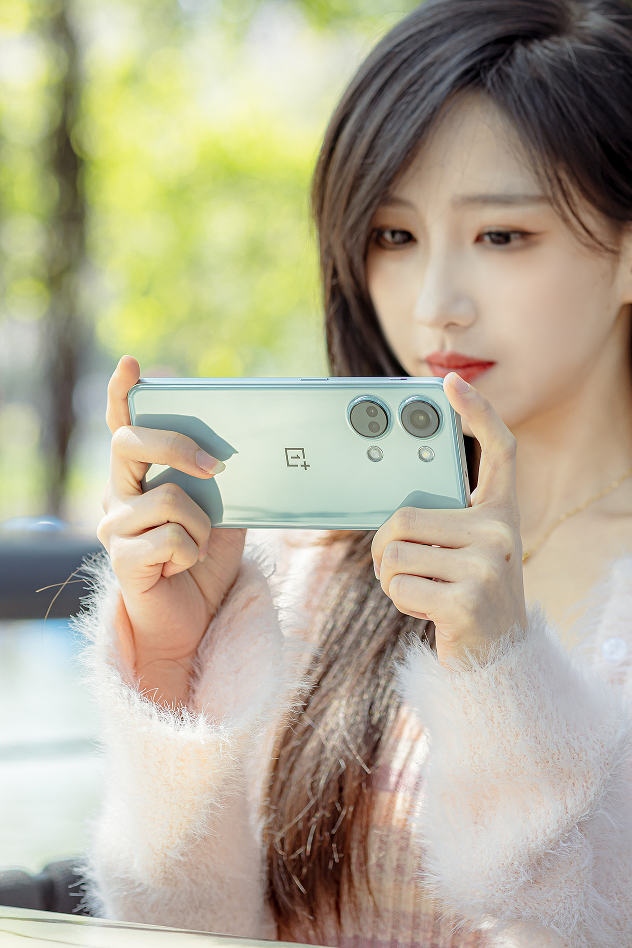 一加 Ace 2V图赏_数懒小姐姐-站酷ZCOOL