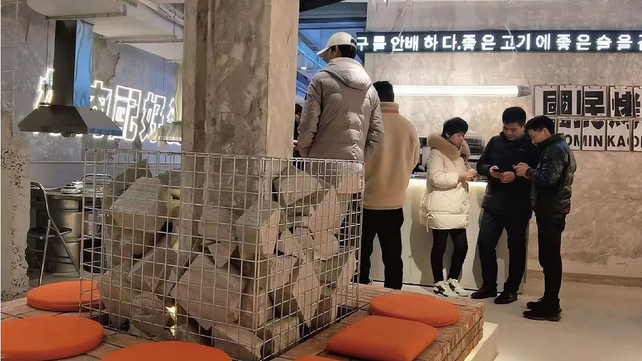 罗百万烤肉大排档_啤酒杜0121-站酷ZCOOL