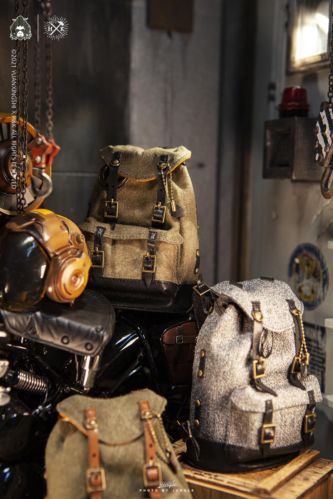 关于1 ：6比例S30复古双肩包油蜡布款，我还有很多要说的_猿行師-站酷ZCOOL