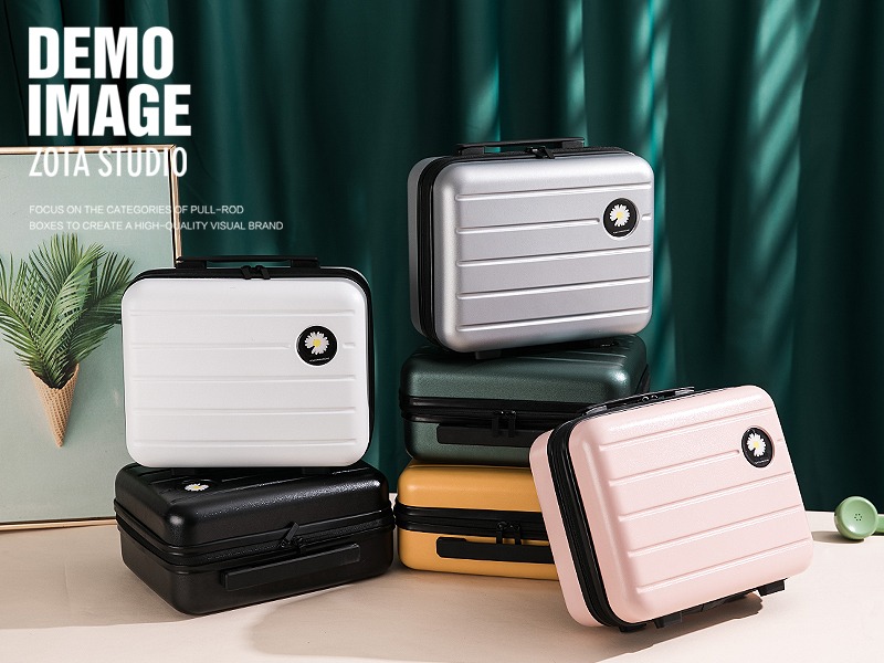 『静物 』化妆箱场景行李箱 拉杆箱拍摄（4号）_ZOTA找他创意视觉-站酷ZCOOL