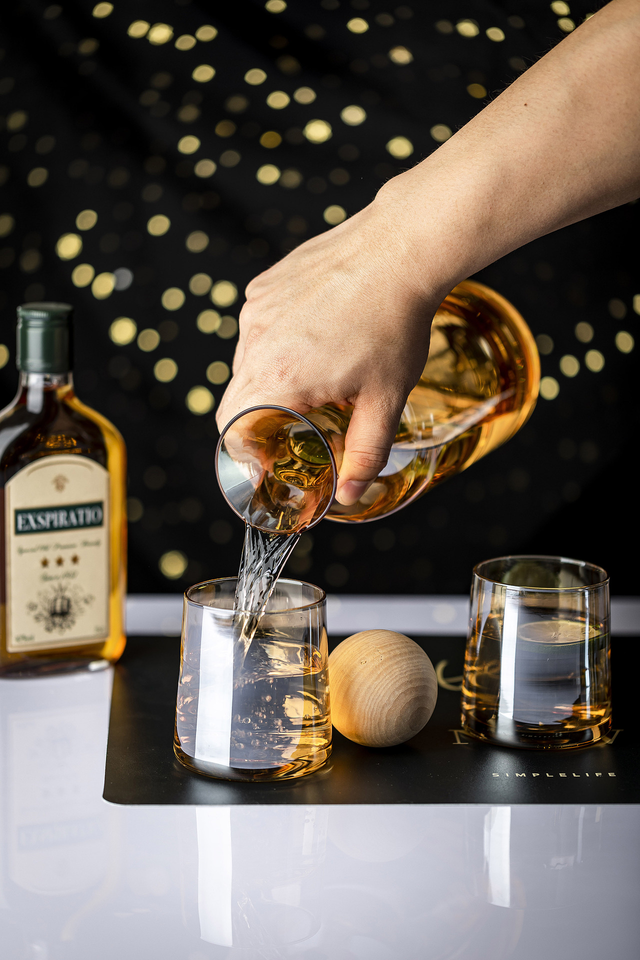 轻奢水壶套装_AklinsTu-站酷ZCOOL