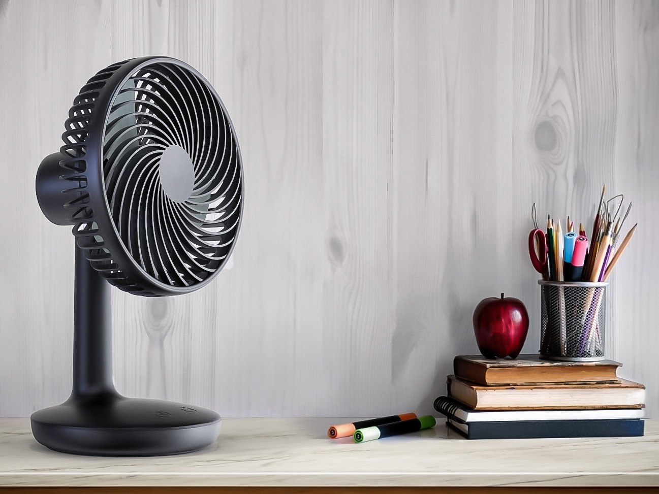 Wireless USB Desktop Rotating Fan 摇头桌面风扇_CrisZ7-站酷ZCOOL