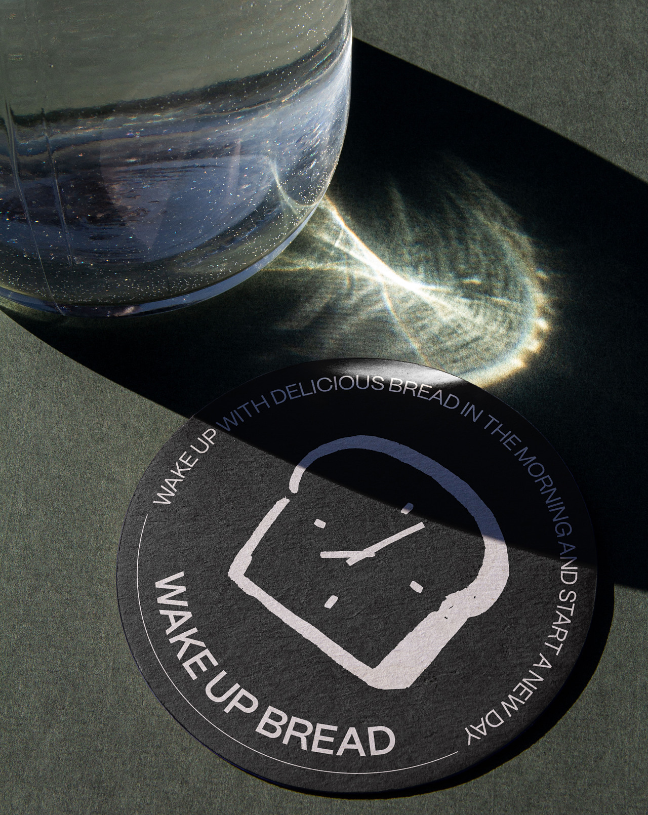 叫醒面包Wake Up Bread烘焙品牌VI形象设计_阿祖不收手-站酷ZCOOL