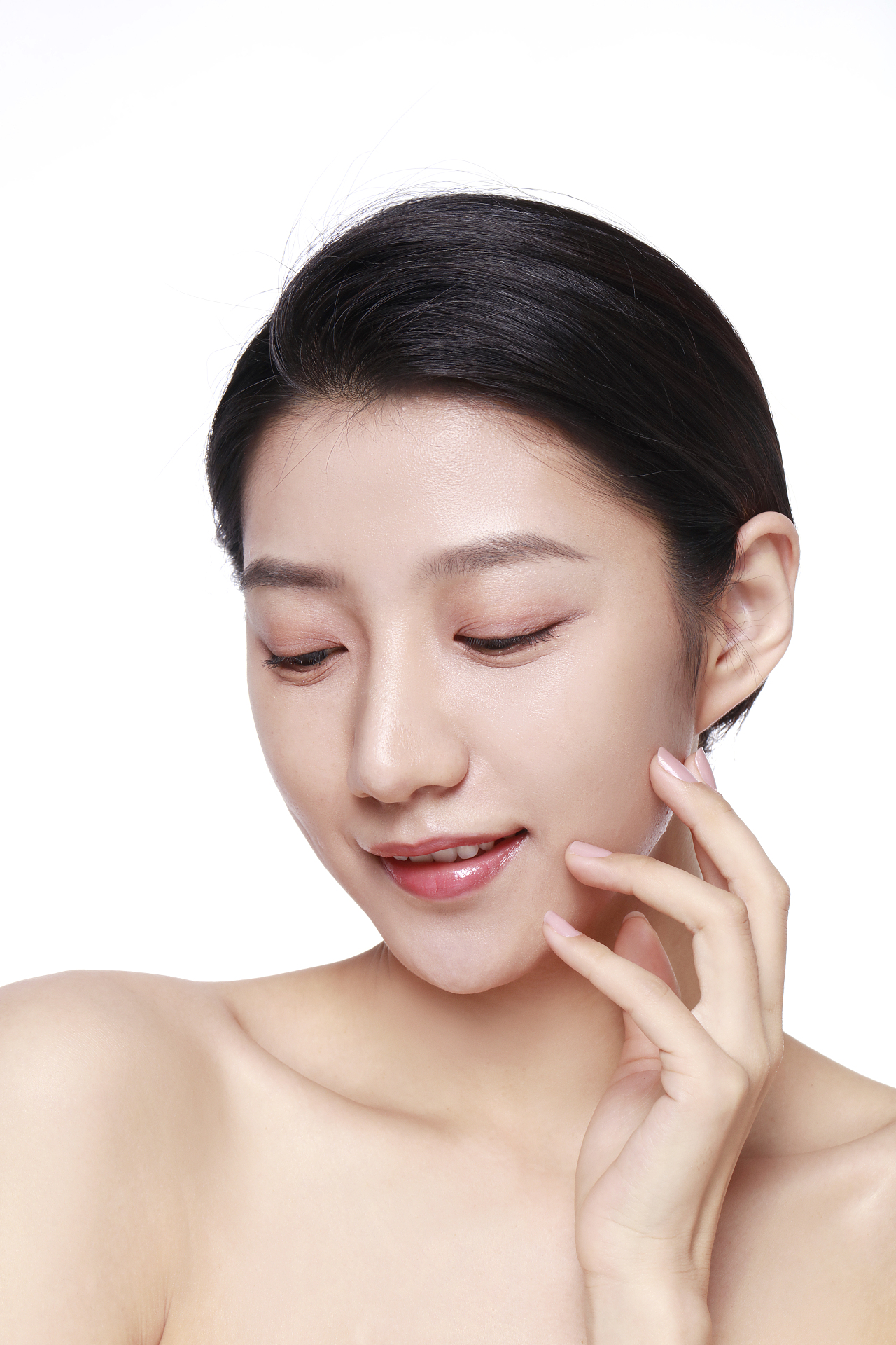 护肤美妆化妆品产品模特使用前后对比效果图白底图_UVISION摄影-站酷ZCOOL