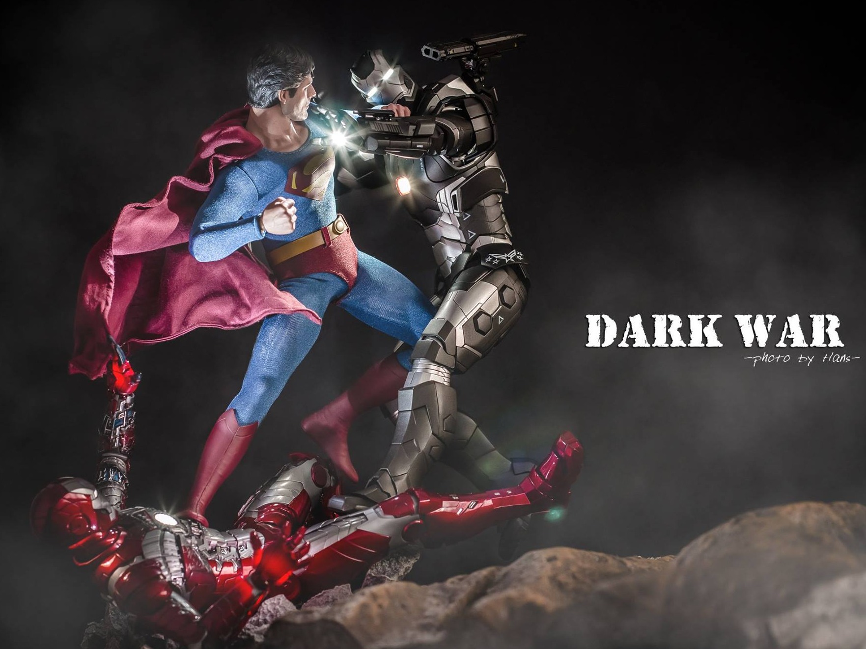 Hot Toys- 超人 vs 鋼鐵人_Dark War 1 & 2_HansPlay-站酷ZCOOL