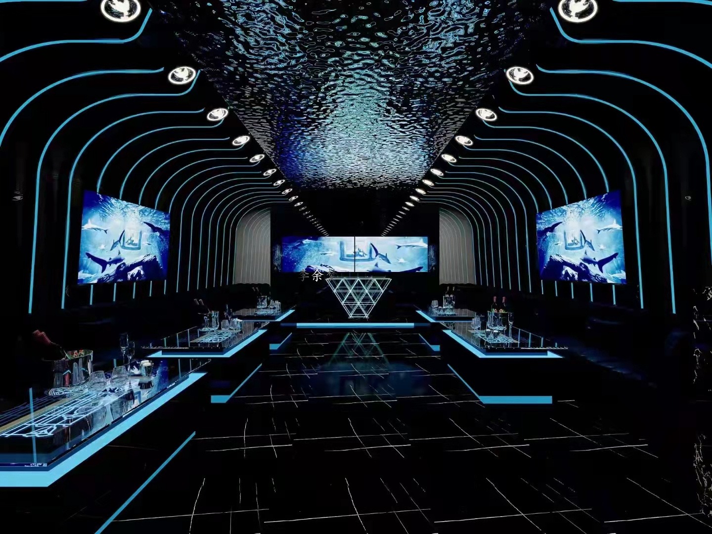 潮人最爱KTV_李余梦吖-站酷ZCOOL