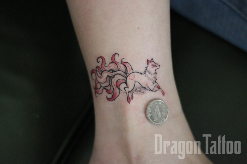 九尾狐纹身 女生纹身推荐dragontattoo大龙 站酷zcool
