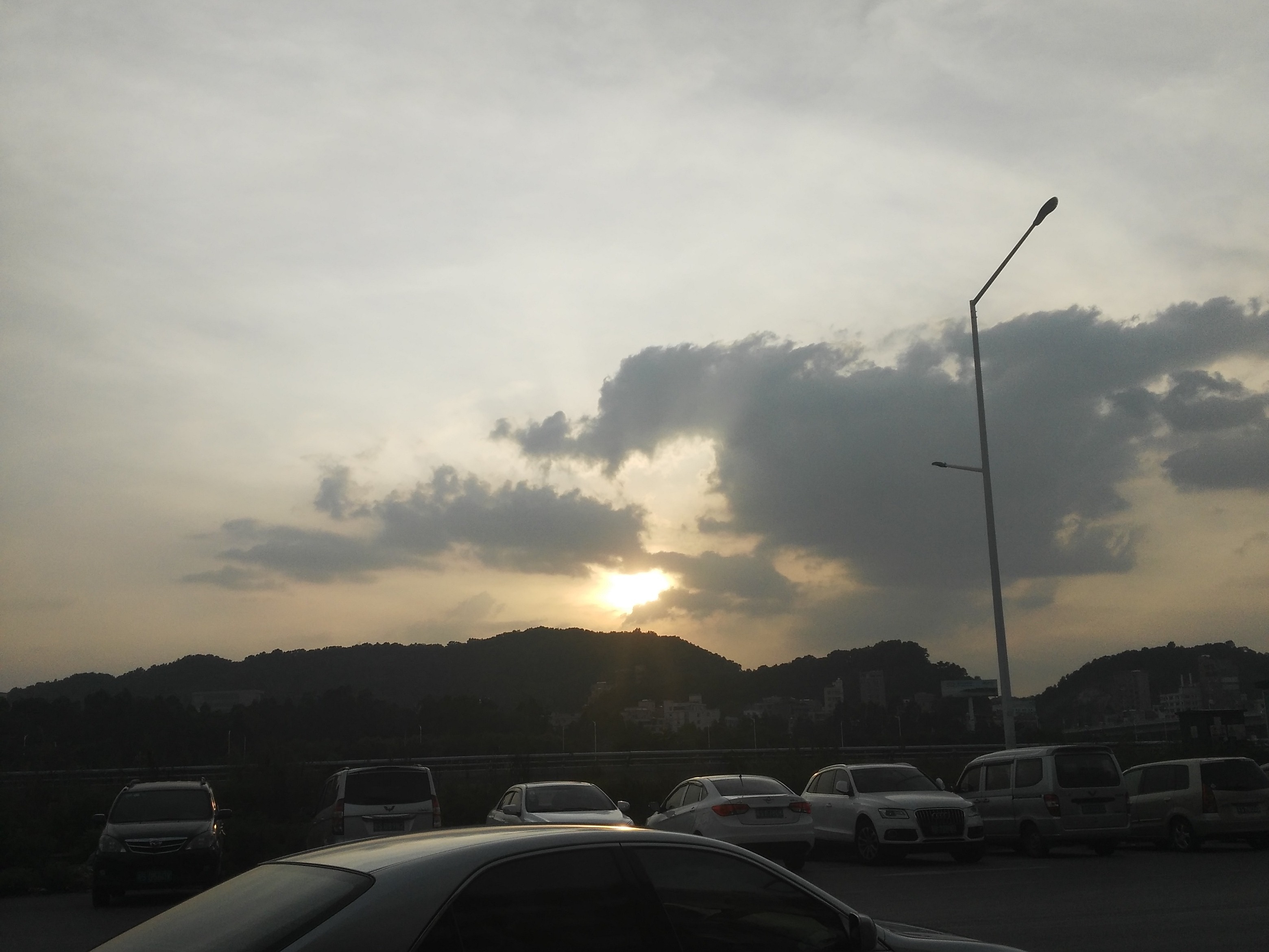 云啊日落啊沥青路啊_MrNaker13-站酷ZCOOL