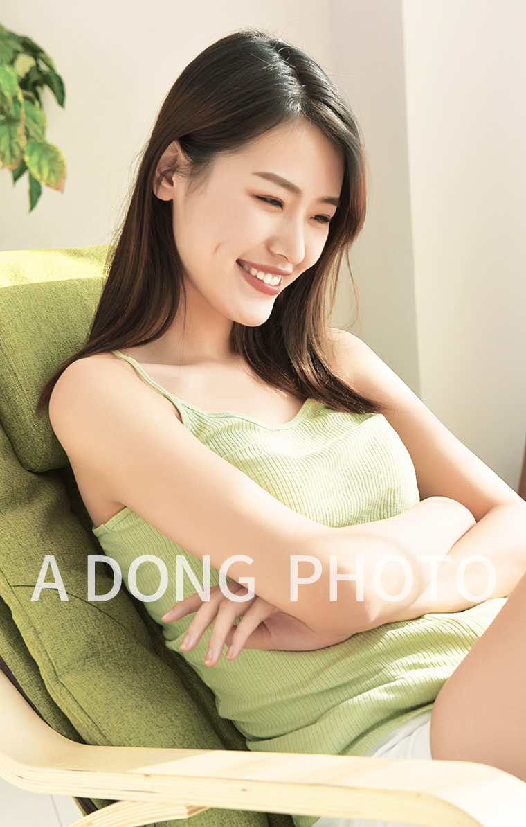 Laughing girl_circle2010-站酷ZCOOL