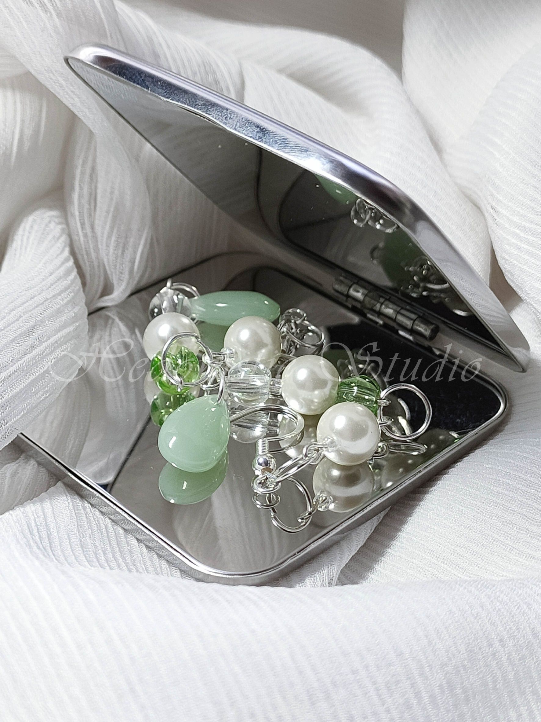 【享乐主义】绿坠原创耳饰_布霖Brynn-站酷ZCOOL