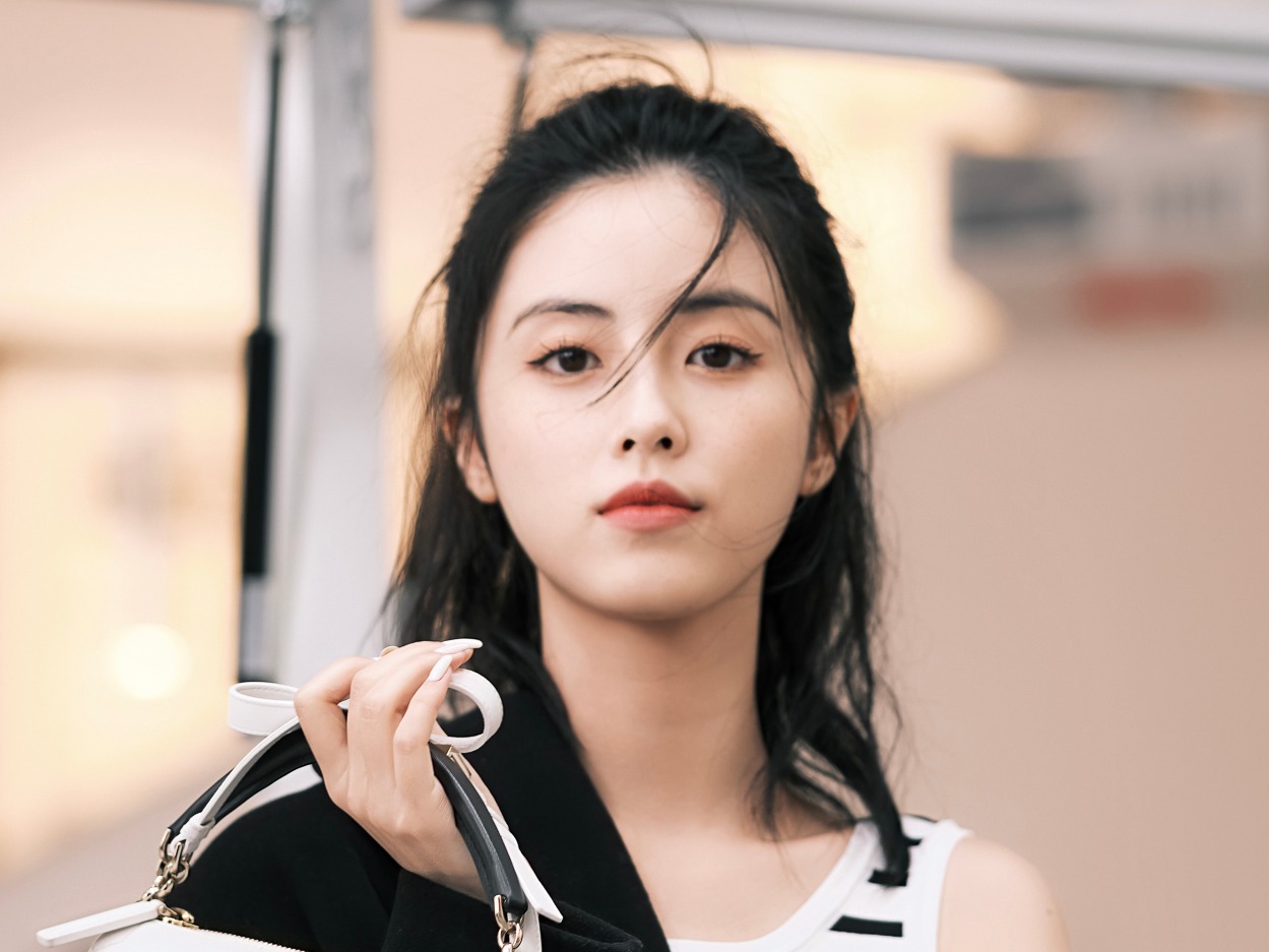 Dior Vibe_富士李里-站酷ZCOOL