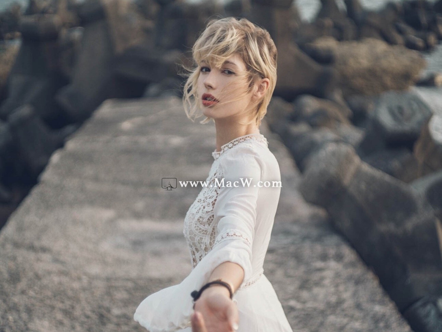 奶油色调旅拍温暖人像LR预设_Mac小素材-站酷ZCOOL