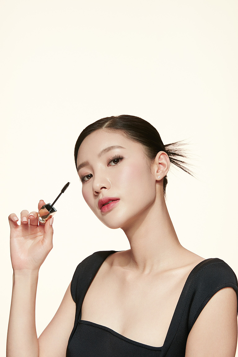 修圖日記妝面人像修圖027品牌合作x LANSUR_6号摄影设计室-站酷ZCOOL