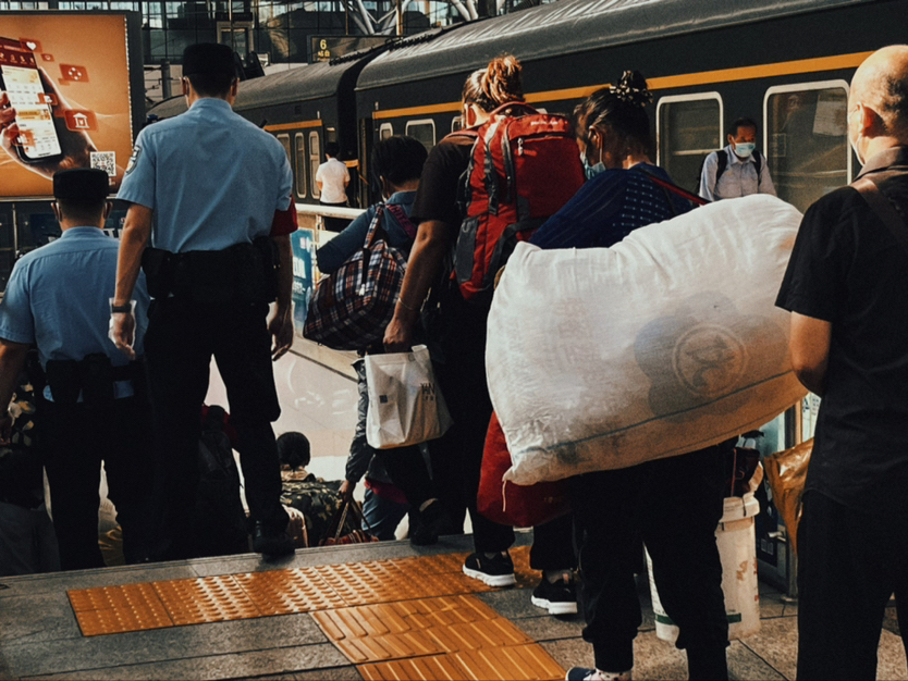 蛇皮袋_双黄蛋Dan-站酷ZCOOL