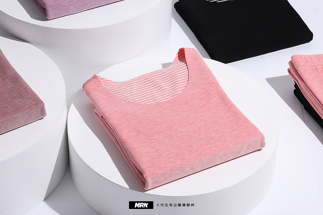 一款保暖内衣拍摄_xyzk-站酷ZCOOL