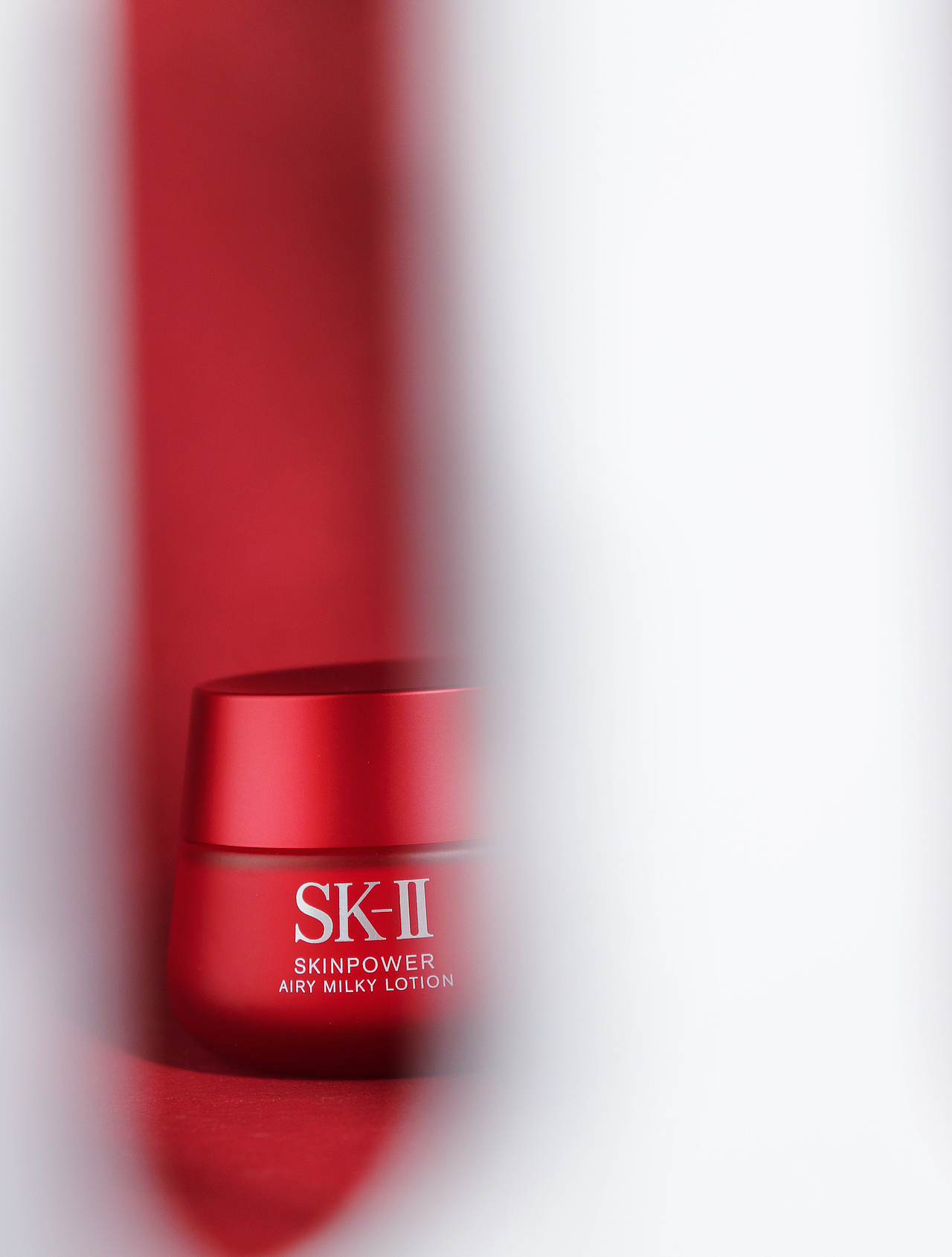 SK-II新版大红瓶面霜清爽版_是蒋蒋蒋芯媛-站酷ZCOOL