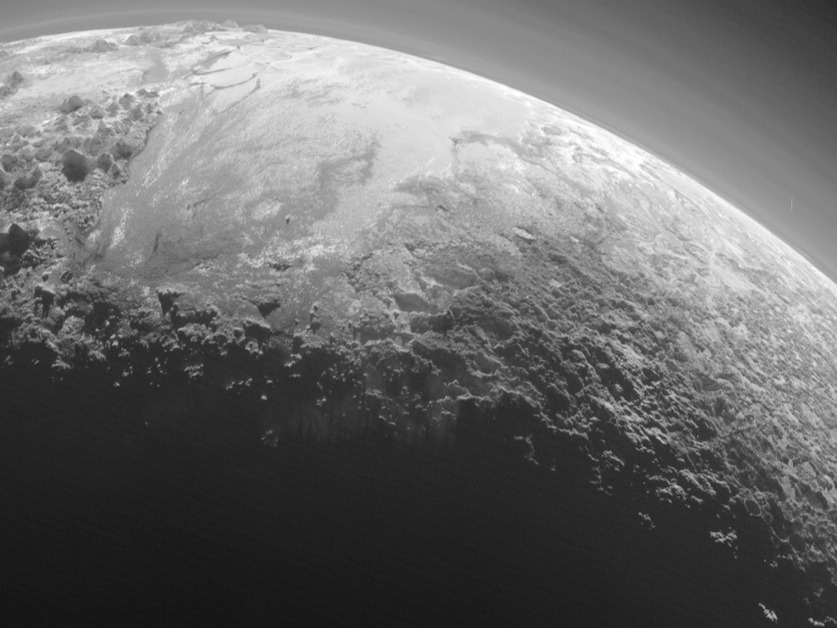 Pluto表面_机智的咸盐君-站酷ZCOOL