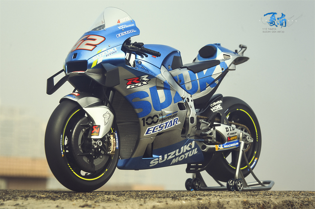 田宫 1：12 铃木 GSX-RR ’20 摩托模型展示_一夏南一-站酷ZCOOL