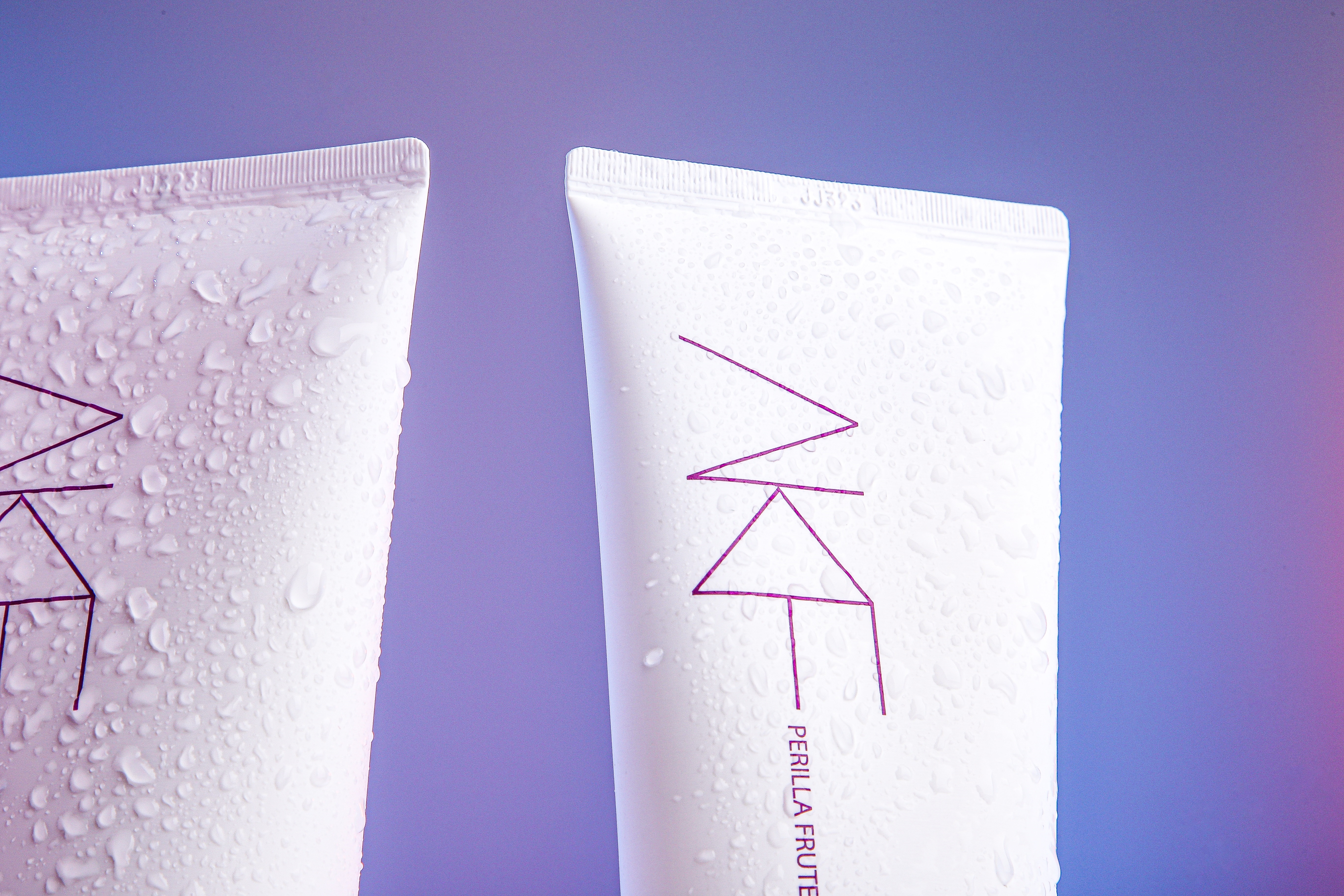 AKF洗面奶 化妆品拍摄|静物摄影_52Hz摄影师小伟-站酷ZCOOL