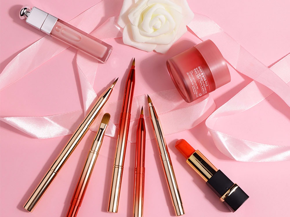 伸缩唇刷_Aries27-站酷ZCOOL