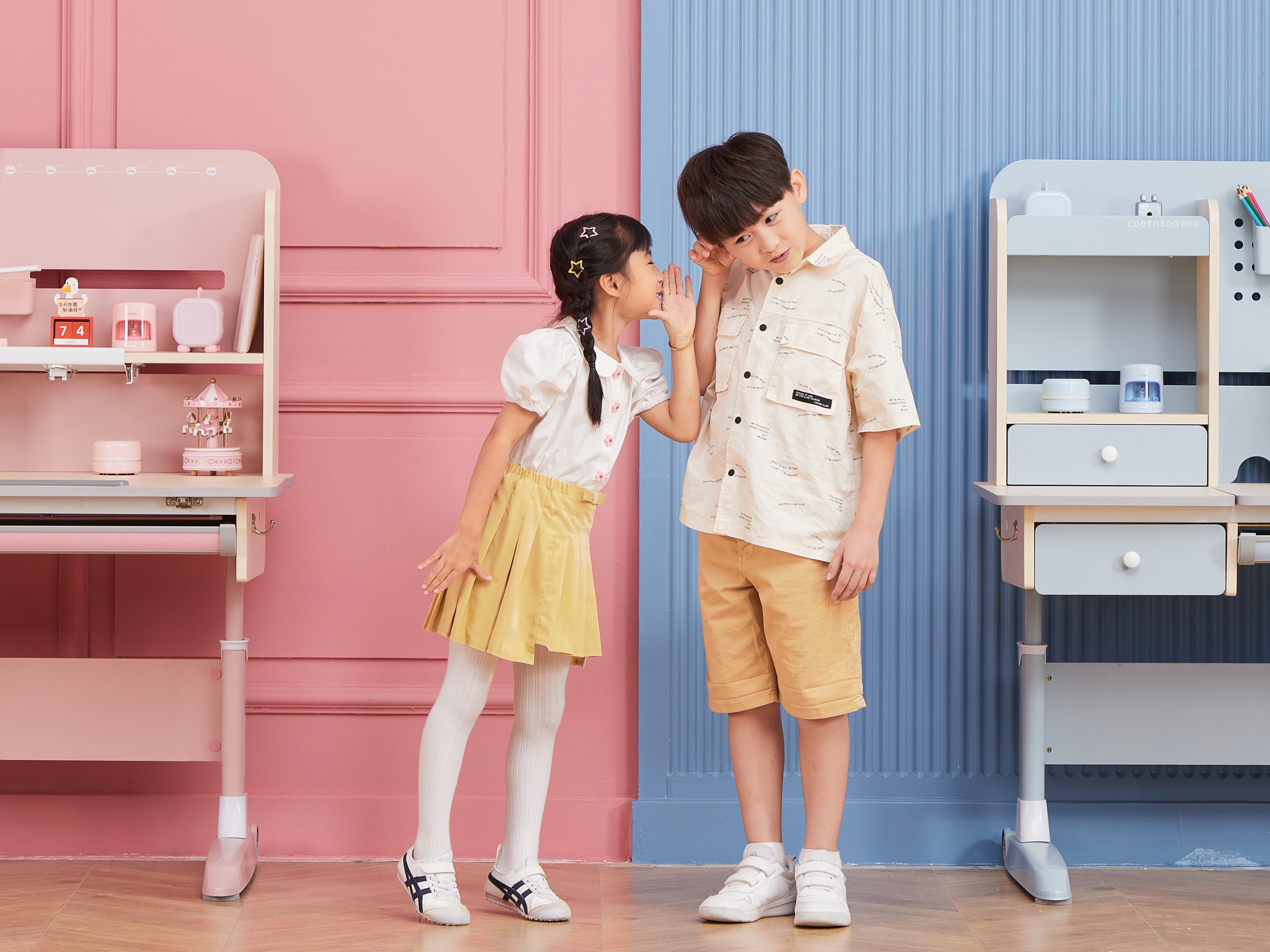 儿童用具摄影 | 科贝森儿童学习书桌_FEIDA肥呆-站酷ZCOOL